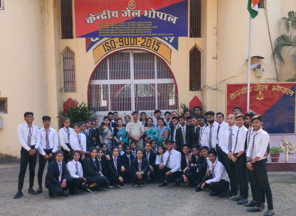 Law Student Central Jail Visit - NVISMT
